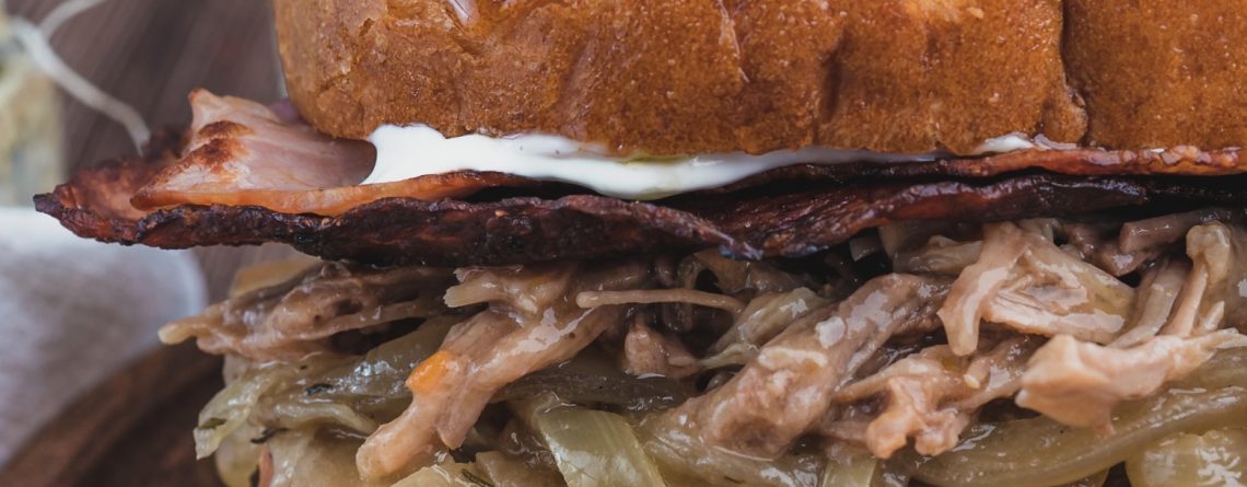 Cómo preparar un sándwich de carne mechada casera | Meatbreak